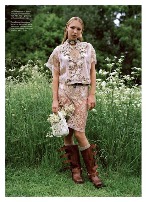 Lila Moss Vogue Uk October 2022 Issue • Celebmafia