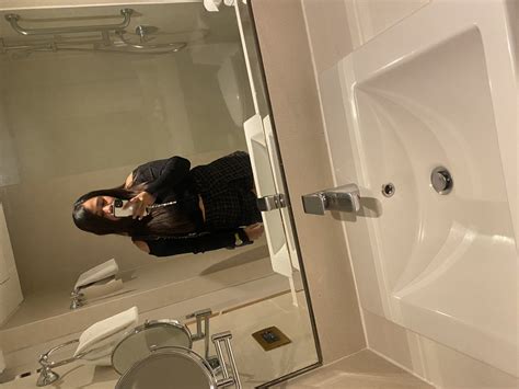 Vedeocall Sex Filipino Escort In Dubai