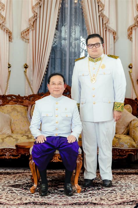 ឪពុកបង្កើត និងកូនប្រុសឧកញ៉ា ២រូបកាន់តំណែងរដ្ឋមន្រ្តីអាណត្តិទី៧