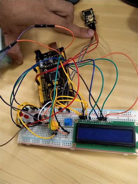 Begginer In Arduino Problem With The Code Or The Arduino Itself Programming Arduino Forum