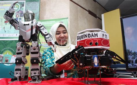 Robot Pendeteksi Api Antara Foto