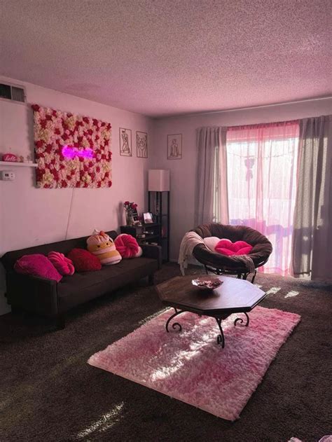 𝒍𝒊𝒍𝒉𝒐𝒏𝒆𝒚𝒍𝒆𝒍𝒆💋 Girly Apartment Decor Apartment Decorating Living