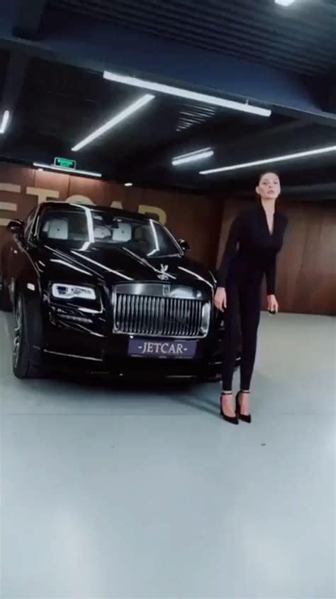 Rolls Royce R Memes