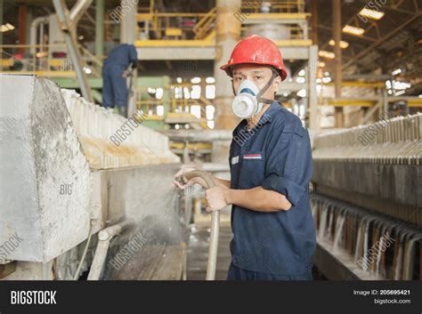 Constructionvalid Object Detection Dataset By University Of Dayton