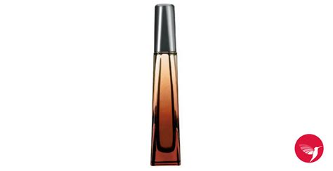 Surrender Avon cologne - a fragrance for men 2004