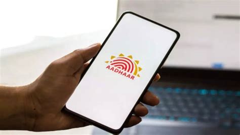 E Aadhaar Download ई आधार कार्ड म्हणजे काय ते डाऊनलोड करावे जाणून घ्या स्टेप बाय स्टेप