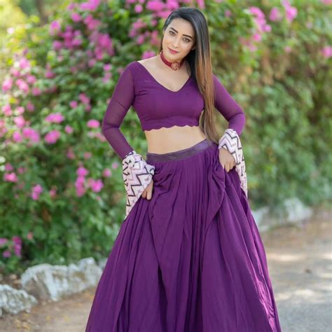 జాబిలమ్మ సీరియల్ తో బుల్లితెర పరిచయమైన భానుశ్రీ బిగ్ బాస్ షోతో తెలుగు