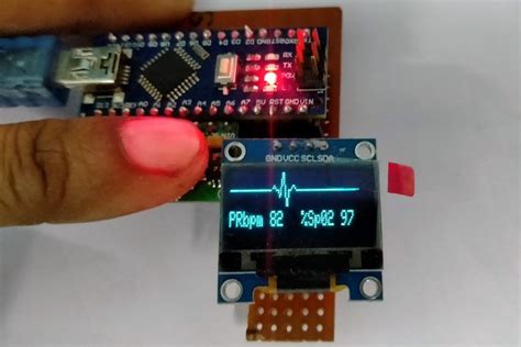 Compact Arduino Based Pulse Oximeter Sensor Circuit