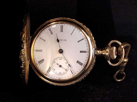 Antique Elgin National Watch Co 15 Jewel Pocket Watch In A Keystone