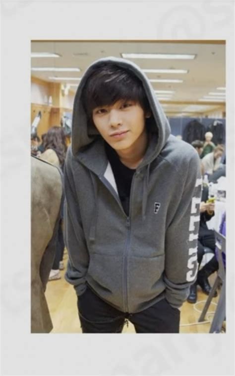 [잡담] 이 짤 누구야 육성재 인스티즈 Instiz 연예 카테고리