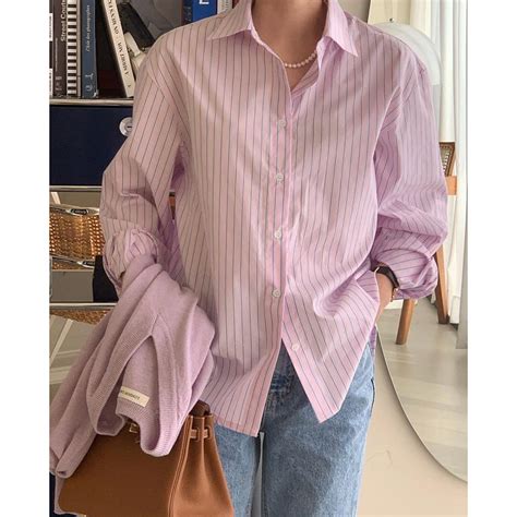 셀핑크 스트라이프 셔츠