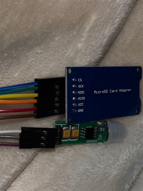 PIR Sensor Only Works Right When Connected To PC Sensors Arduino Forum
