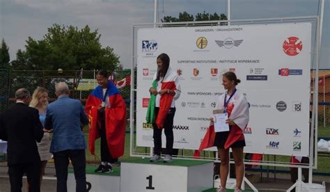 Н Номин Нисэх загварын спортын дэлхийн аварга шалгаруулах тэмцээнээс мөнгөн медаль хүртлээ