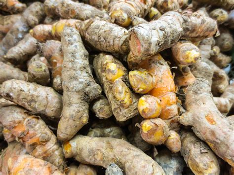 How To Eat Turmeric The Super Healthy Root Thats Blowing Up