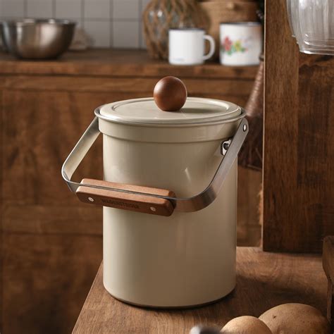 뭐야 음식물 쓰레기통이었어 👀 구매는 링크 클릭 후 “바겐슈타이거 음식물쓰레기통”을 검색해보세요 뭐야 음식물 쓰레기통이었어 👀 집꾸미기 Band