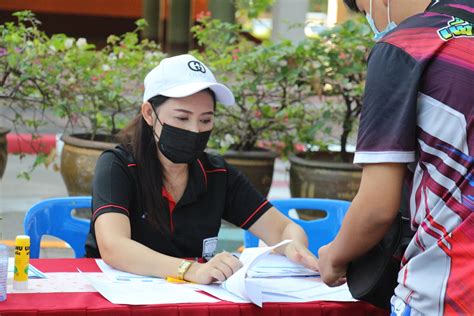 บรรยากาศการคัดเลือกนักกีฬาฟุตบอล U14 U16 โครงการนักกีฬาช้างเผือก สนามหญ้าเทียมโรงเรียนพระแม่มา