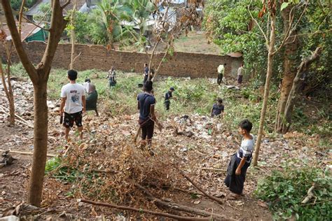 မွန်ပြည်နယ်ဝန်ကြီးချုပ် ဦးအောင်ကြည်သိန်း ကျောင်းအကျိုးပြု စုပေါင်းသန့်ရှင်းရေး ဆောင်ရွက်နေမှု က