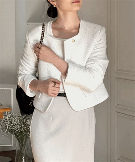 슈어아이엠 이너프 플랫 트위드 자켓 스퀘어넥 노카라 자켓 하객룩격식룩직장인룩