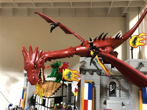 레고 반지의 제왕에 나오는 레고 버전 스마우그 유머 움짤 이슈 에펨코리아