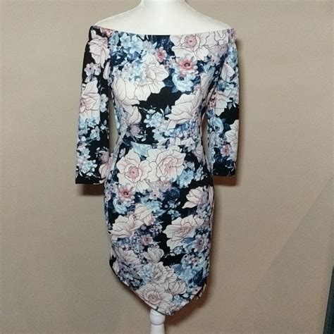 Iris Basic Dresses Nwt Iris Floral Dress Poshmark