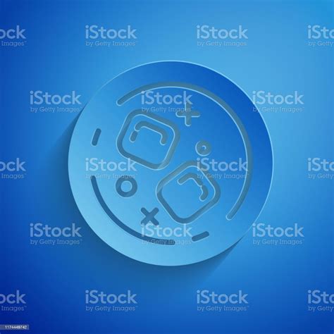 파란색 배경에 고립 된 위스키와 얼음 조각 아이콘의 종이 컷 유리 종이 아트 스타일입니다 벡터 일러스트레이션 0명에 대한 스톡 벡터 아트 및 기타 이미지 Istock