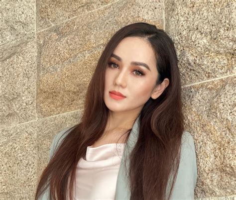 IG Sophia AlBarakbah Diserang Netizen
