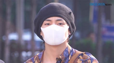 [big영상][4k] 마스크로 가릴 수 없는 뷔주얼 방탄소년단 Bts 6월1일 뮤직뱅크 리허설 출근길