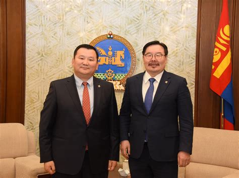 Төрөөс олгох урамшууллаас нийгмийн даатгал болон эрүүл мэндийн даатгалын шимтгэлийг суутган