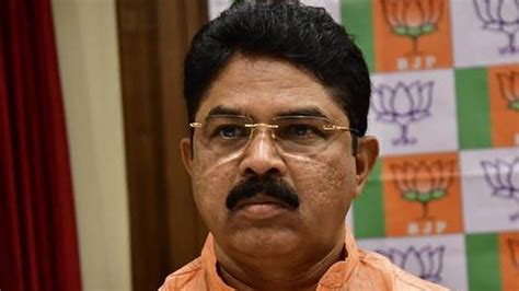 ಕನ್ನಡಿಗರ ತಲೆ ಮೇಲೆ ಕಾಂಗ್ರೆಸ್‌ ಸರ್ಕಾರ ಚಪ್ಪಡಿ ಕಲ್ಲು ಹಾಕಿದೆ