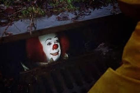 Create Meme It 1990 Movie Stills Pennywise Meme 1990 The Clown From