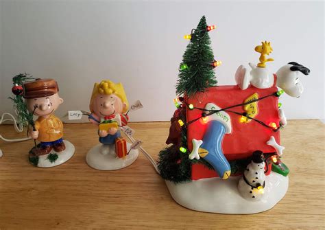 Department 56 A Very Snoopy Christmas Aunt Gladys Attic Snoopy