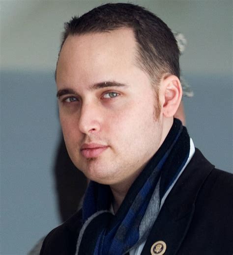 Adrian Lamo Hacker Who Turned In Chelsea Manning Dies At 37 Huffpost