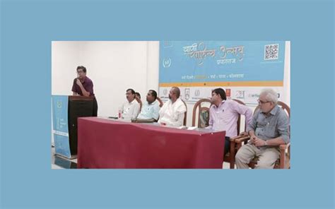 कबीरदास और रैदास के साहित्य से जुड़ी हैं जिस लेखन की जड़ें ‘दलित साहित्य की प्रासंगिकता विषय