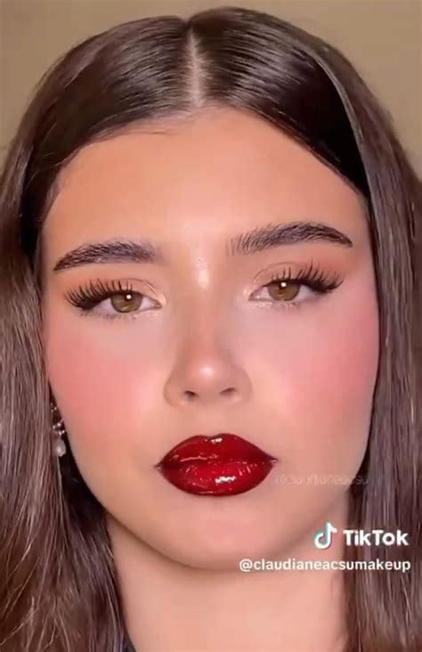 Enya Castanedas Instagram Twitter And Facebook On Idcrawl