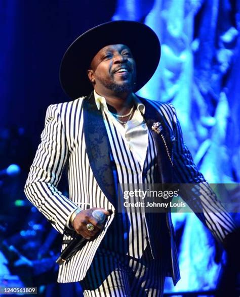 Anthony Hamilton Concert Photos And Premium High Res Pictures Getty