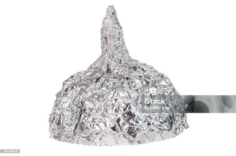 흰색 배경에 고립 된 알루미늄 호일 모자 음모 이론과 마음 제어 보호를위한 상징 모자 모자류에 대한 스톡 사진 및 기타 이미지 모자 모자류 호일 알루미늄 Istock