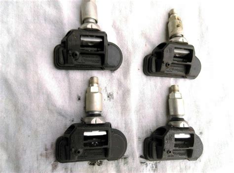 TPMS Senzori Za Razna Vozila Kom 4