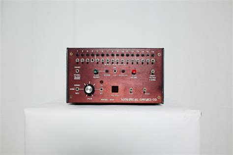 matrixsynth sequential circuits model 800 sequencer