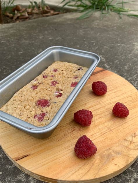 151 Calories Raspberry Oatmeal Cake D 1200isplenty