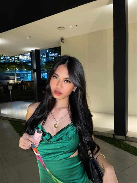 Alicia Filipino Escort In Manila 2