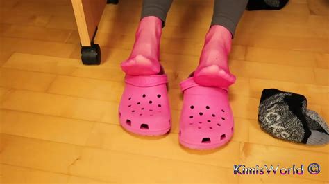 Sock Removal And Clog Shoeplay Under The Desk Grey Leggings Pink Clogs