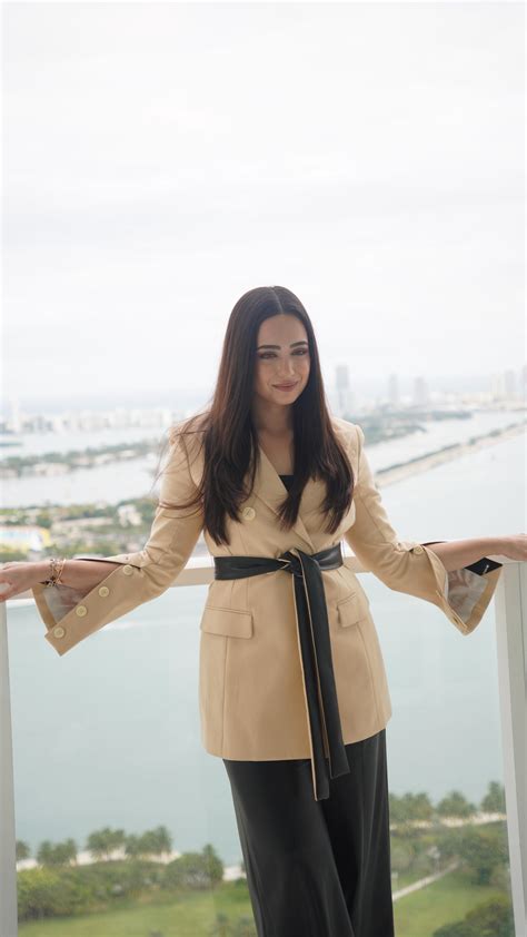 Chava Feigen Honig Chavafeigenhonig • Instagram Photos And Videos