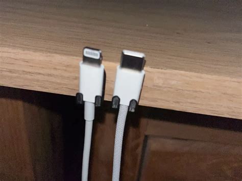 Usb C和lightning充电线 来自 Sil Makerworld