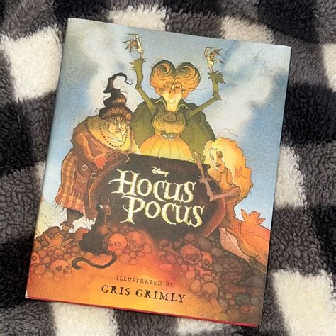 Disney Accents Disney Press Hocus Pocus Illustrated Novelization