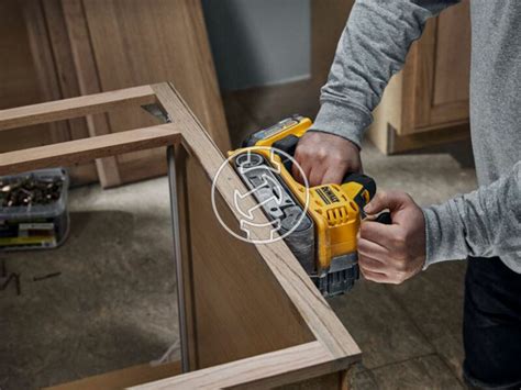 Dewalt Dcw220n Xj Slefuitor Cu Banda Cu Acumulator 18 V 75 X 533 Mm Fara Perii Fara