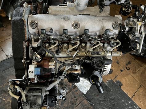 Silnik Kompletny 1 9dci 1 9 Trafic Vivaro F9k F9q 13984379742 Oficjalne Archiwum Allegro