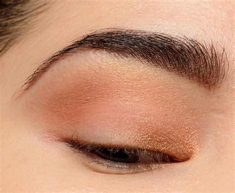 Simple Eyes Makeup Tutorial