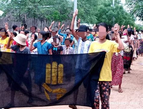 အကြမ်းဖက် စစ်ကောင်စီ ဖက်ဆစ် စစ်တပ် တော်လှန်ရေး မြိုင် သပိတ် စစ်ကြောင်း ချီတက် ဆန္ဒပြ Khit Thit