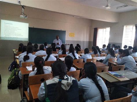 Algorithms Guestlecturing Dr Amol Adamuthe