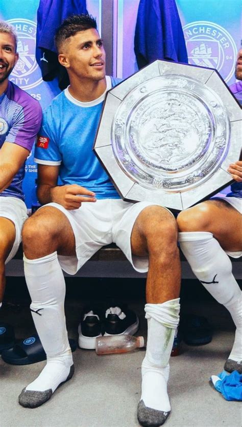 Pin De 𝐥𝐢𝐬 Em Rodri